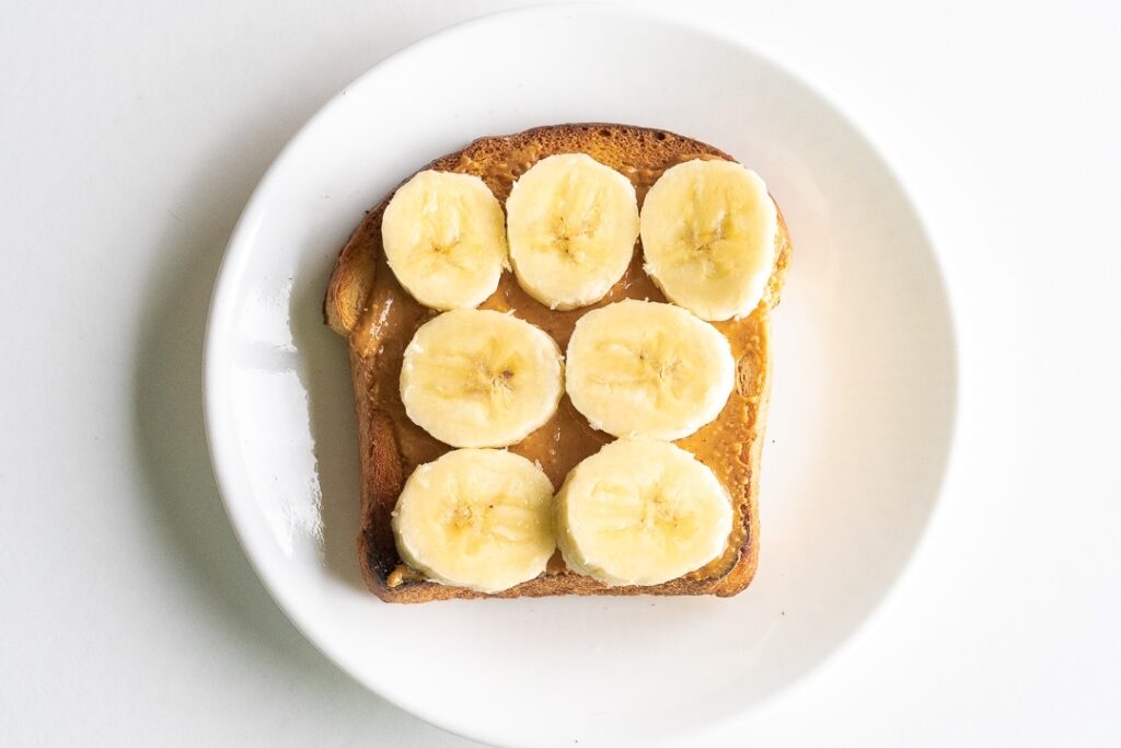 20+ Delicious Ideas for Filling Snacks - Chelsea Dishes